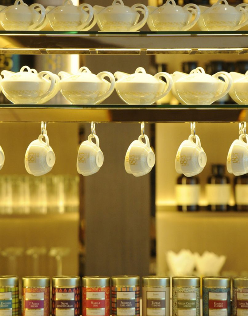 1832 Tea Lounge by Ronnefeldt | dwp